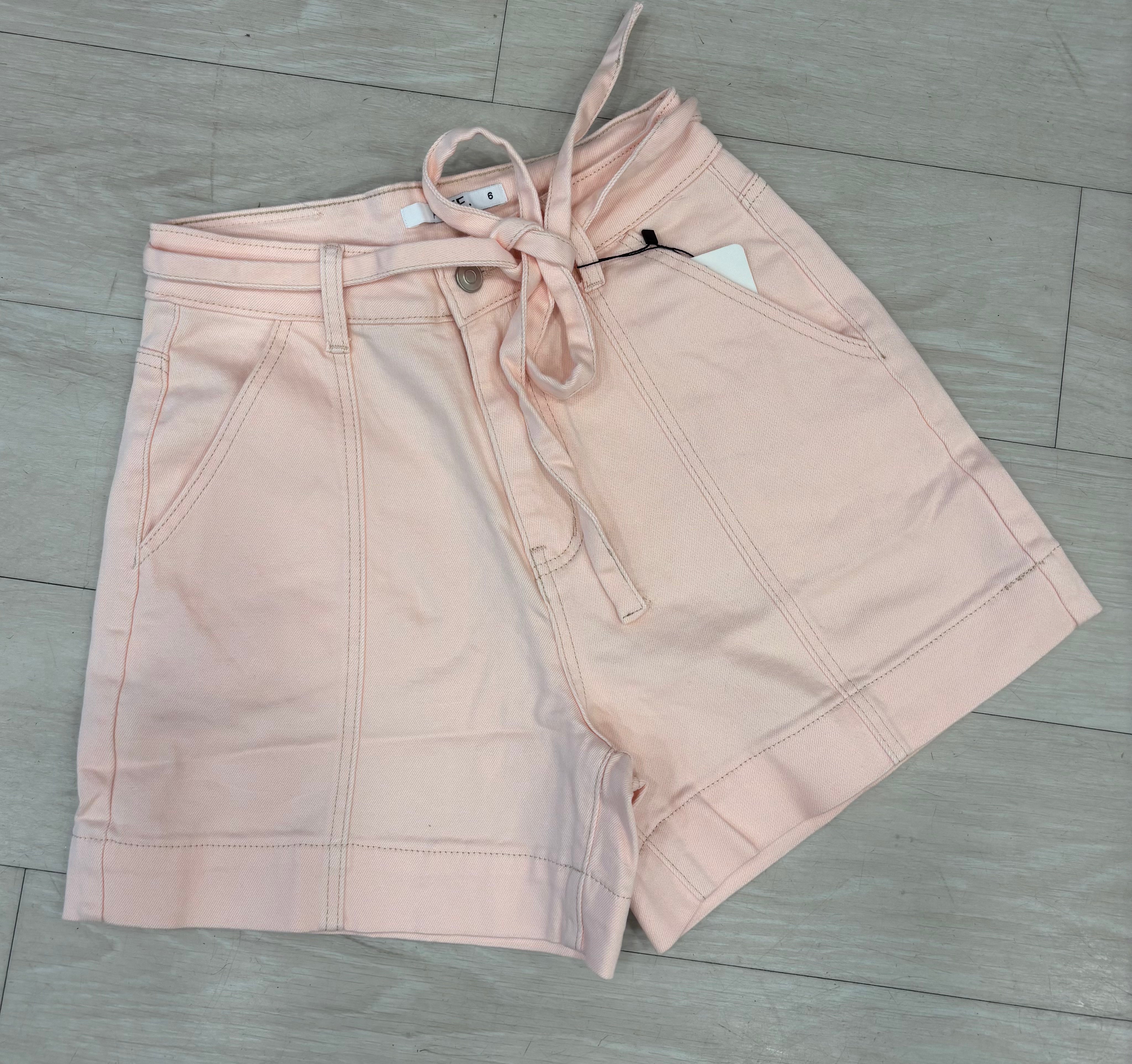 Jackie Short | Bellini – Betty and Lola